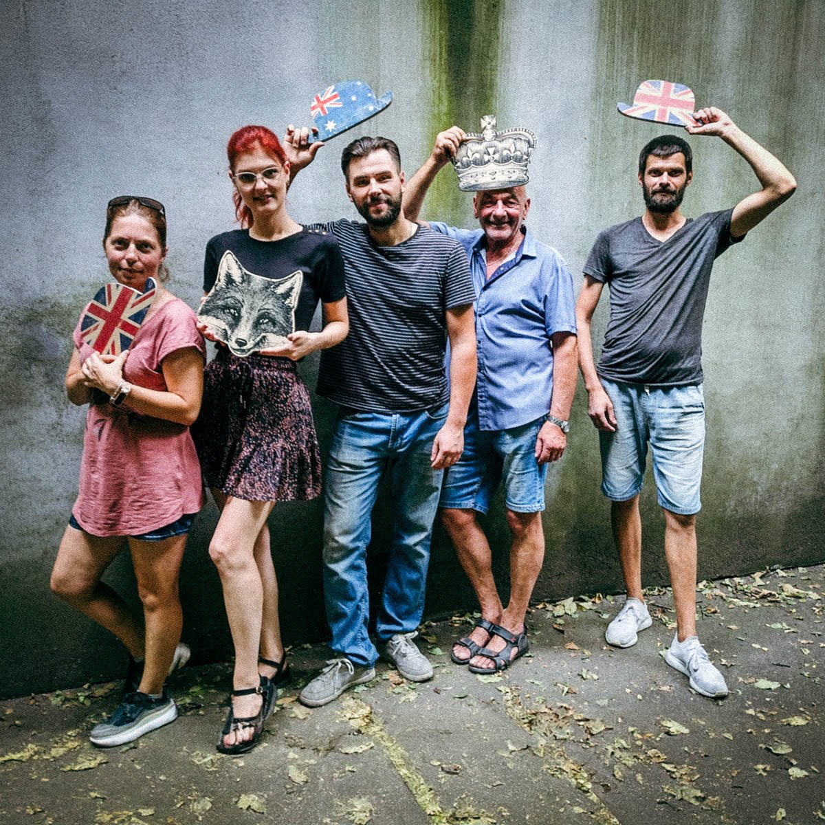 Vinyl Record Stands, Log Holders, Bookmarks & Bookends Sale – Atelier ...